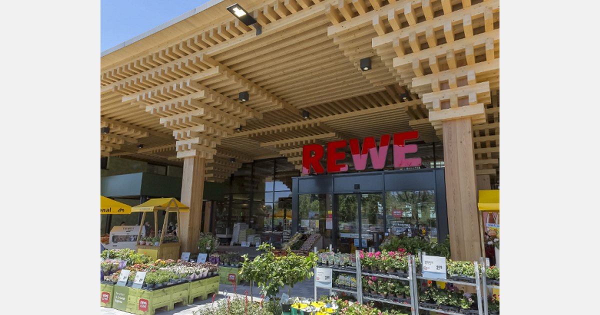 Rewe Group setzt mit Green Building­ und Aquaponik auf mehr Nachhaltigkeit